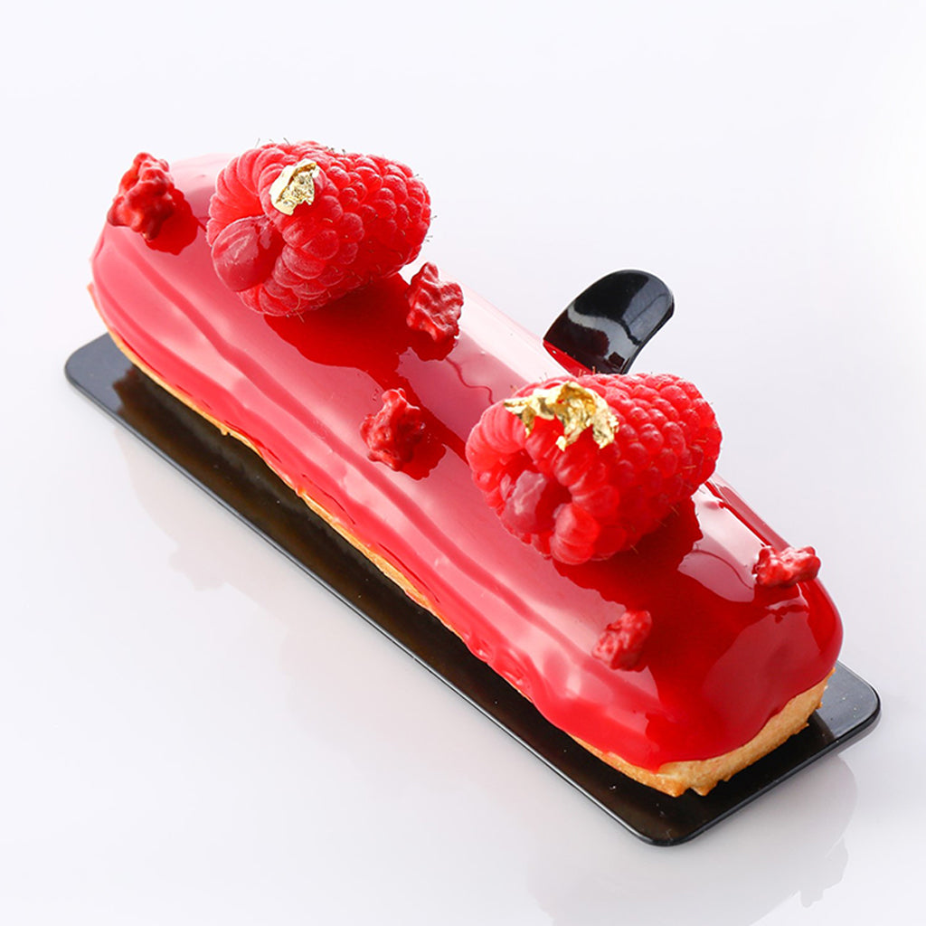 Red Fruit Éclair – The Tea Room Dubai